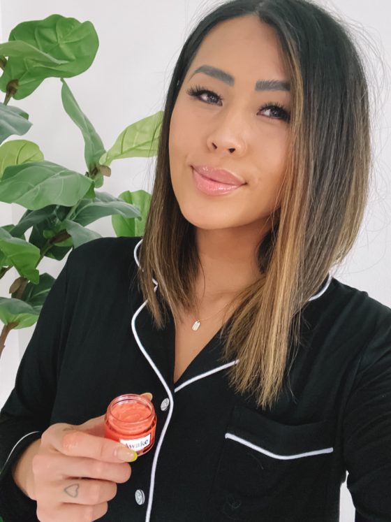 Awake Lip Therapy Mask Review––Does It Really Work?